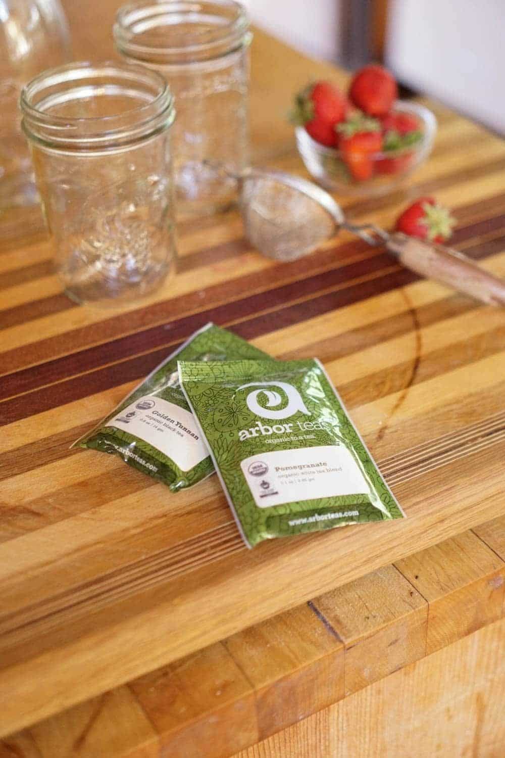 How to Make Iced Tea with Loose Leaf Tea - Going Zero Waste