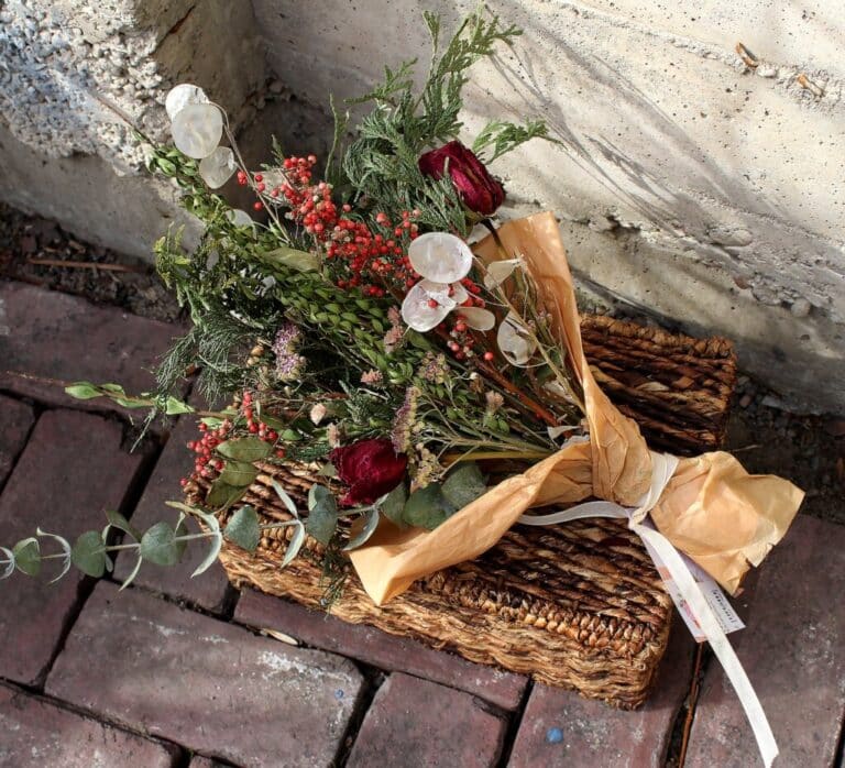 10 Eco Friendly Valentines Gift Ideas - Going Zero Waste