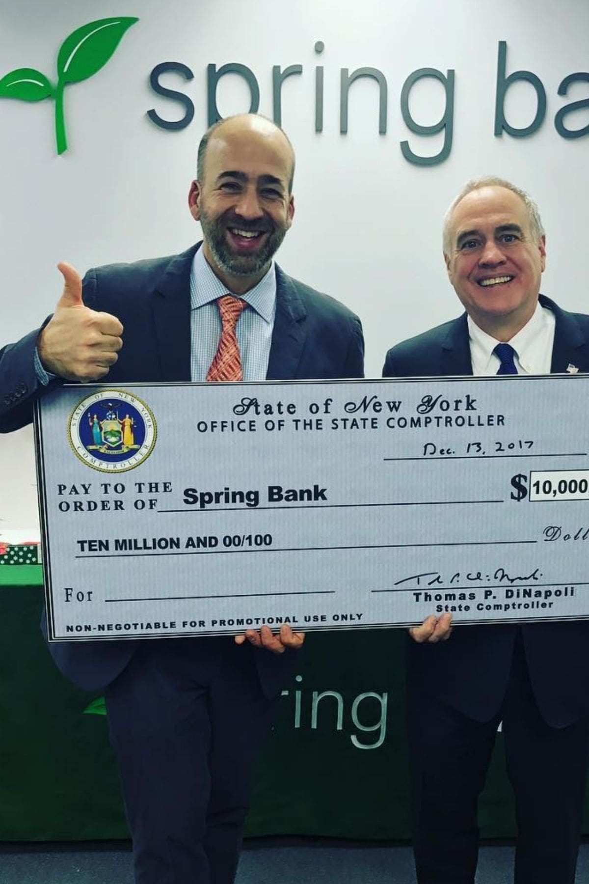 18 Green Banking Options That Empower a Green Economy - Going Zero Waste