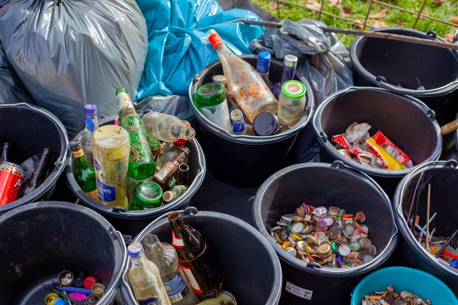 Kitchen Recycling Bins of the Future: Lasso Loop - Going Zero Waste