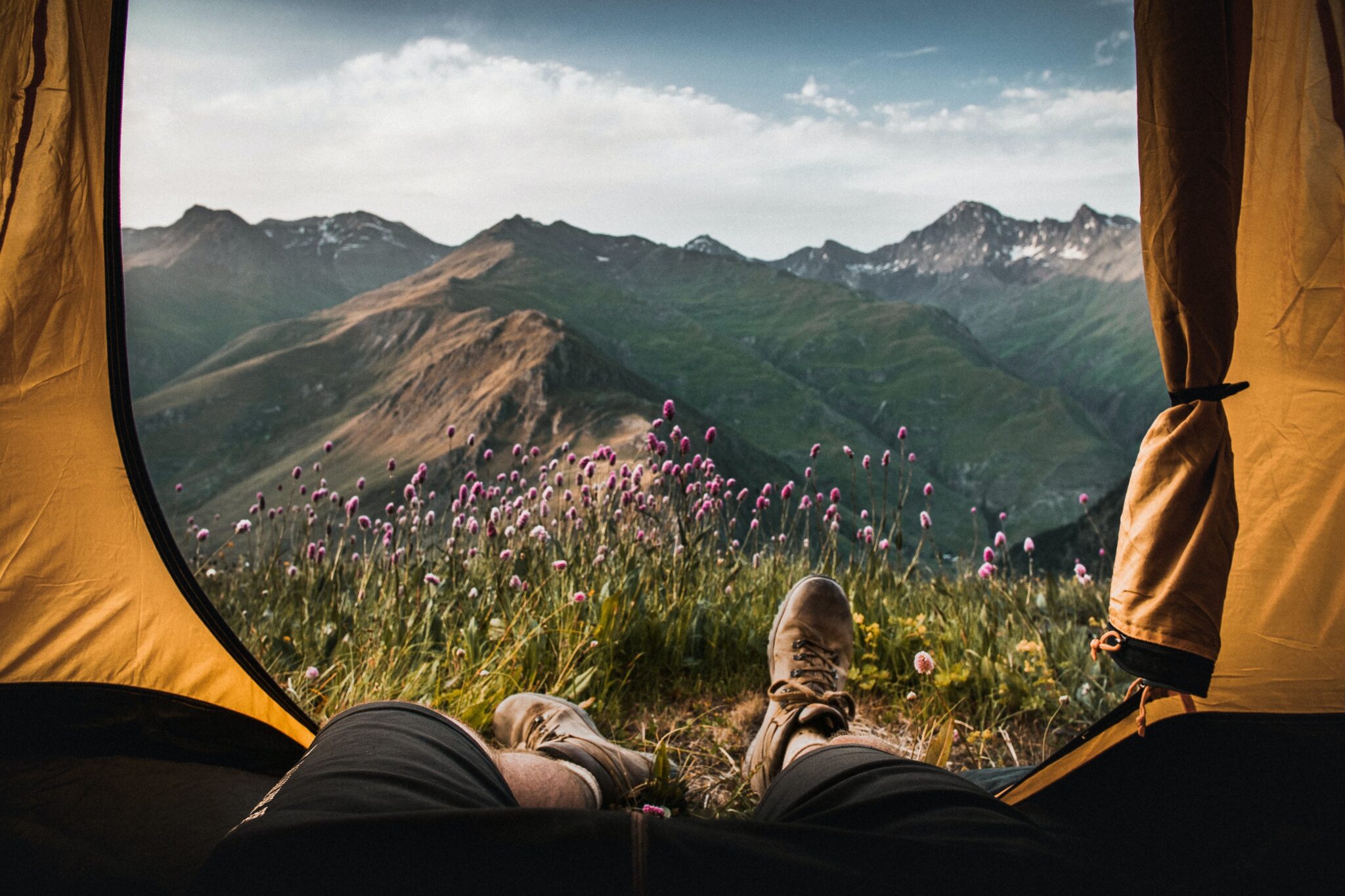 5 Sustainable Camping Essentials For Your Next Hike - Going Zero Waste