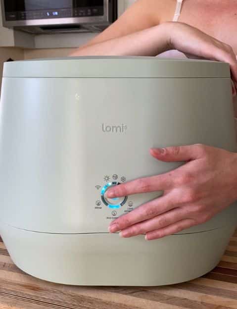 5 Reasons to Love Lomi + How to Use It - Going Zero Waste