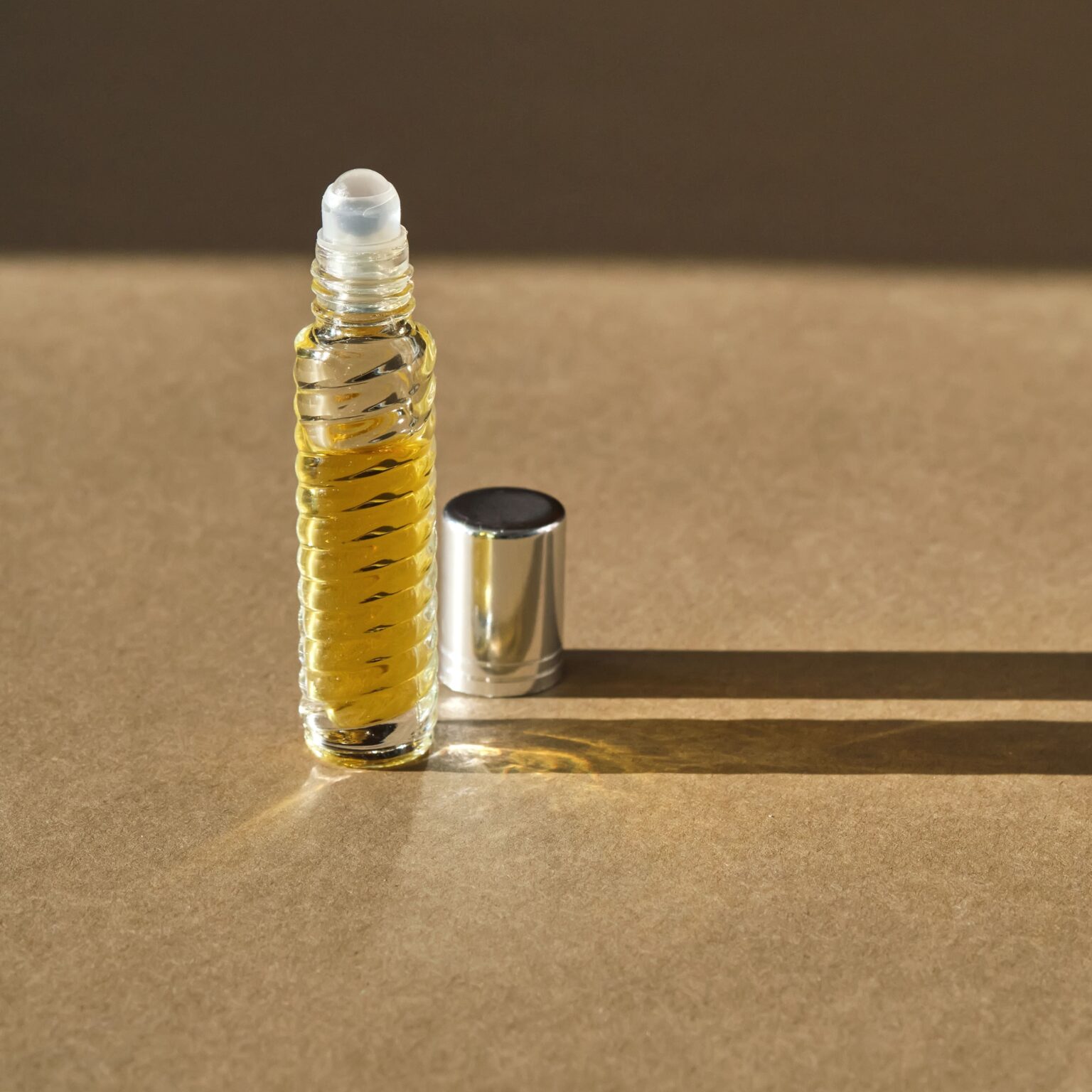 What is Natural Perfume? + 3 Simple DIY Perfumes - Going Zero Waste