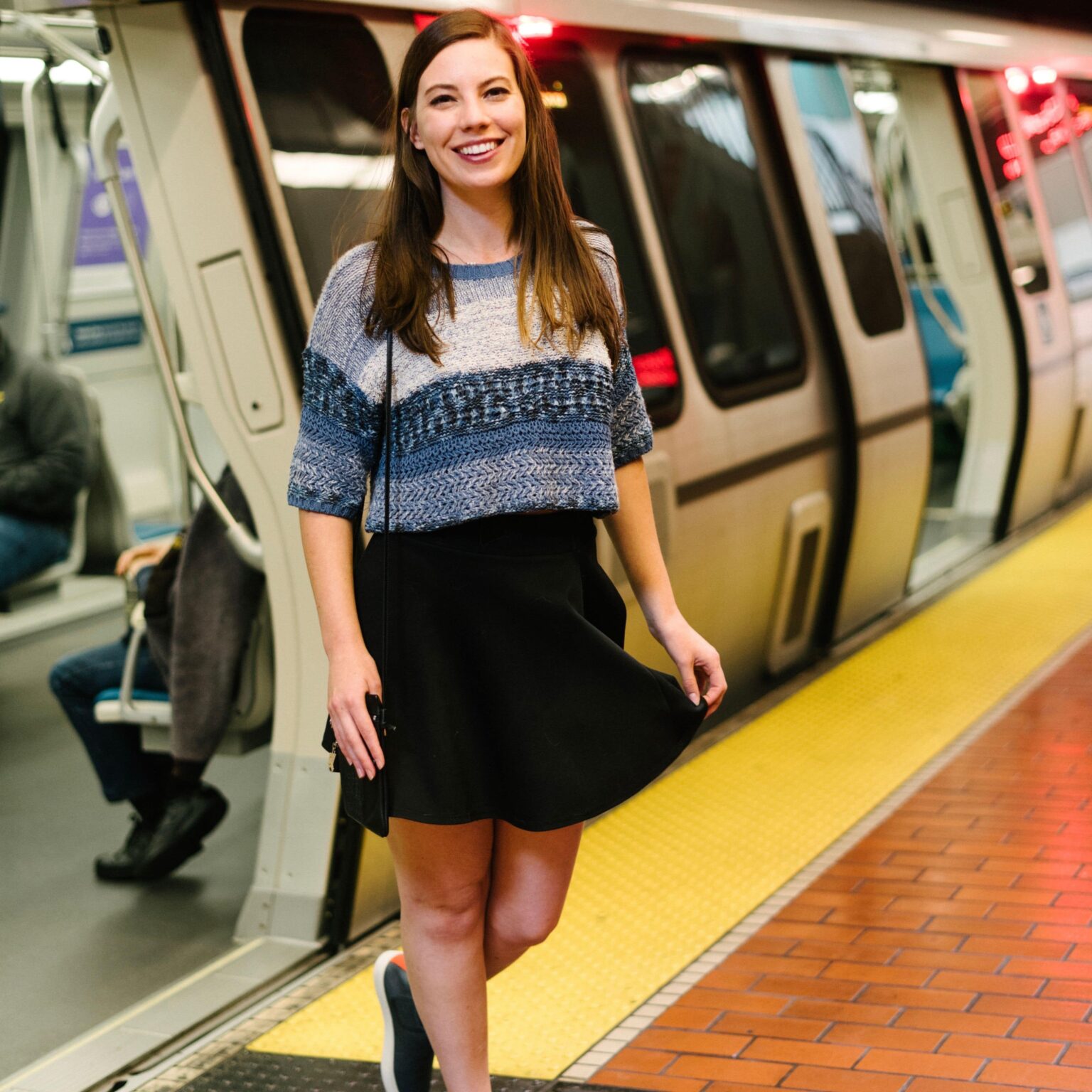 Minimalist Clothing: Everything You Need to Know to Build a Mindful ...